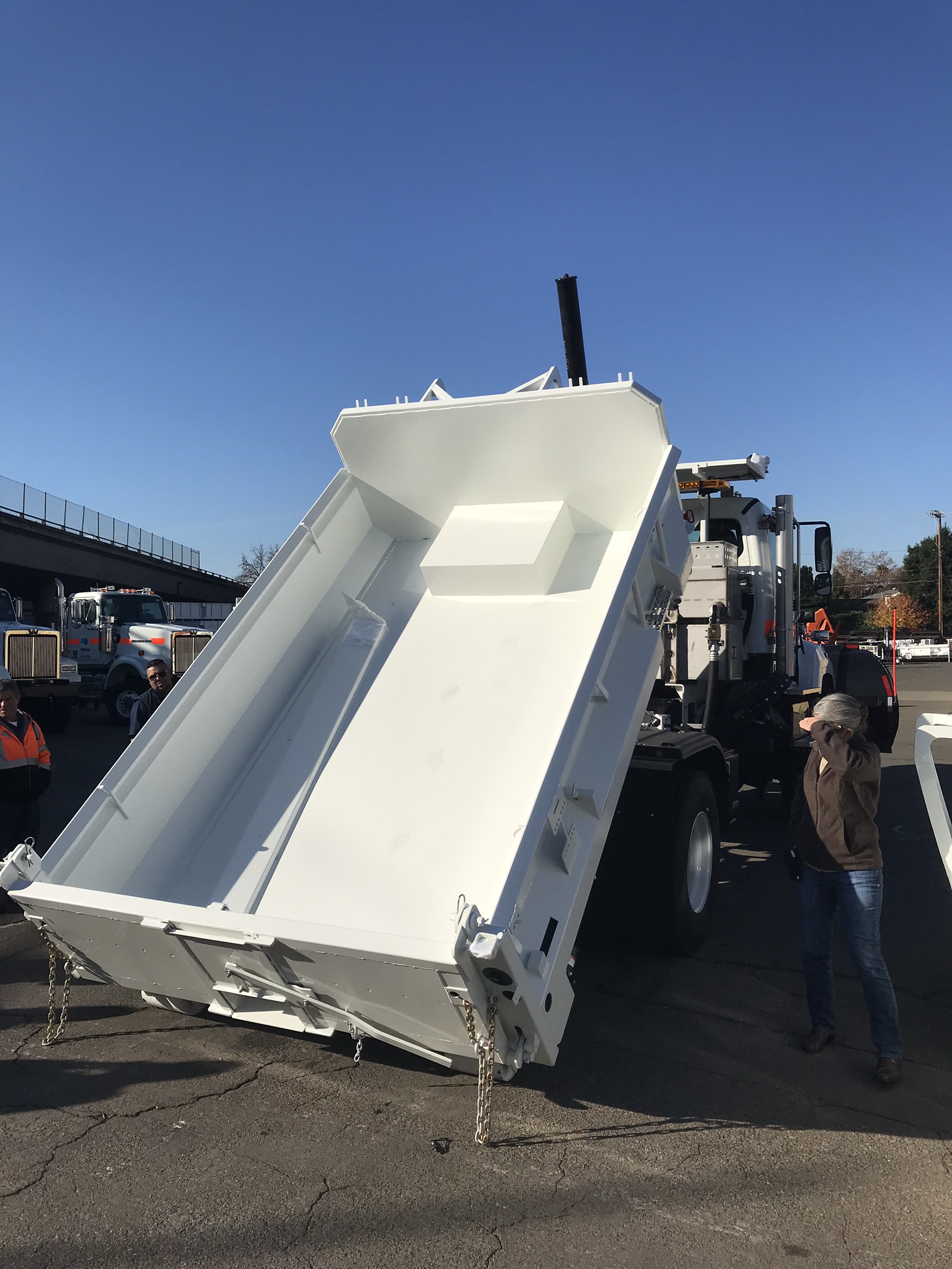 Industrial Commercial & Fleet Bodies - SCS Manufacturing Inc.