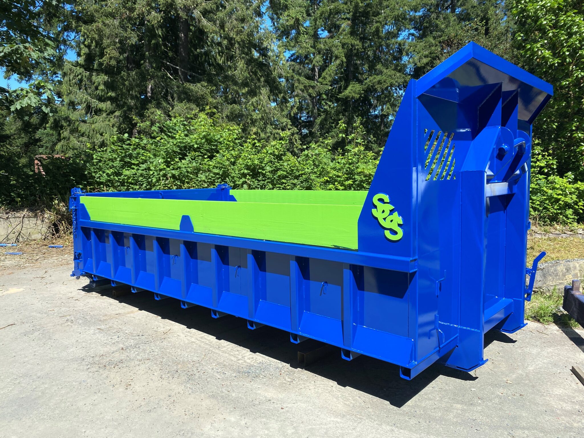 SCS Manufacturing Inc. | Industrial Container Manufacturing